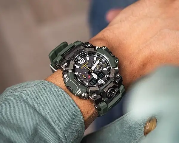 Our Favourite Analog Tool Watches of 2025: 5 Essential Time Pieces